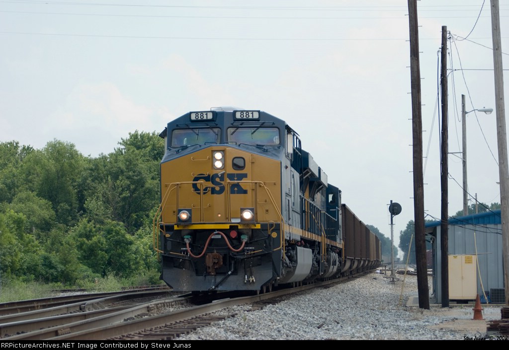 CSX 881